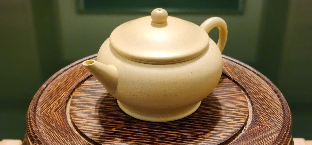 Zenith Grade Thin-Walled 薄胎, Floating, Balanced Shui Ping 水平 pot made ...