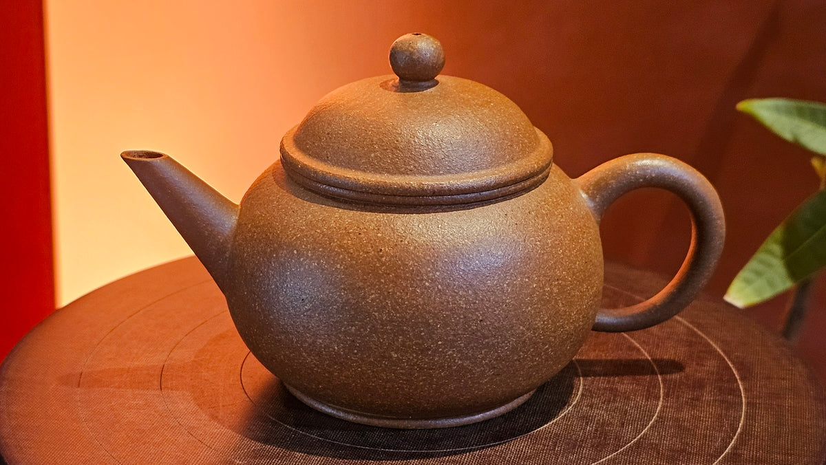 Shui Ping 水平, 165.4ml, Huang Jiang Po Ni 黄降坡泥, by our Collaborative Cr ...