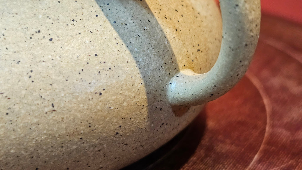 Le Rong《乐荣》, 192.8ml, Zhi Ma Duan Ni 芝麻段泥, by Craftsman Gu Xiao Ming 顾 ...