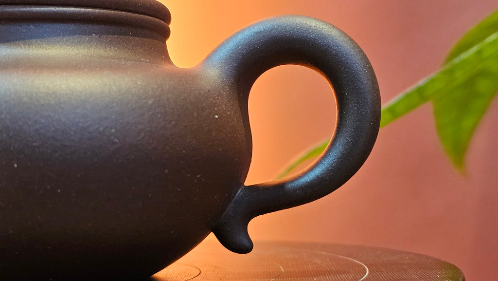 Fang Gu 仿古, 214.3ml, Lao Zi Ni 老紫泥, by Craftsman Chen Fa Chu 陈法初 ...